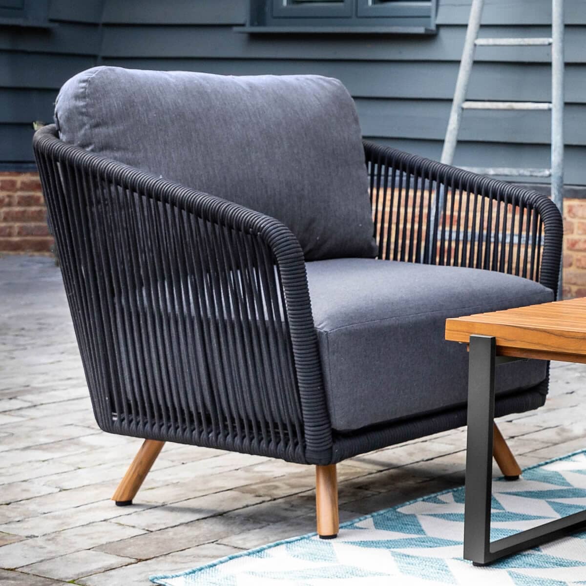 Hartman Eden Lounge Chair Raven/Noir - (64007092) - Garden Furniture World