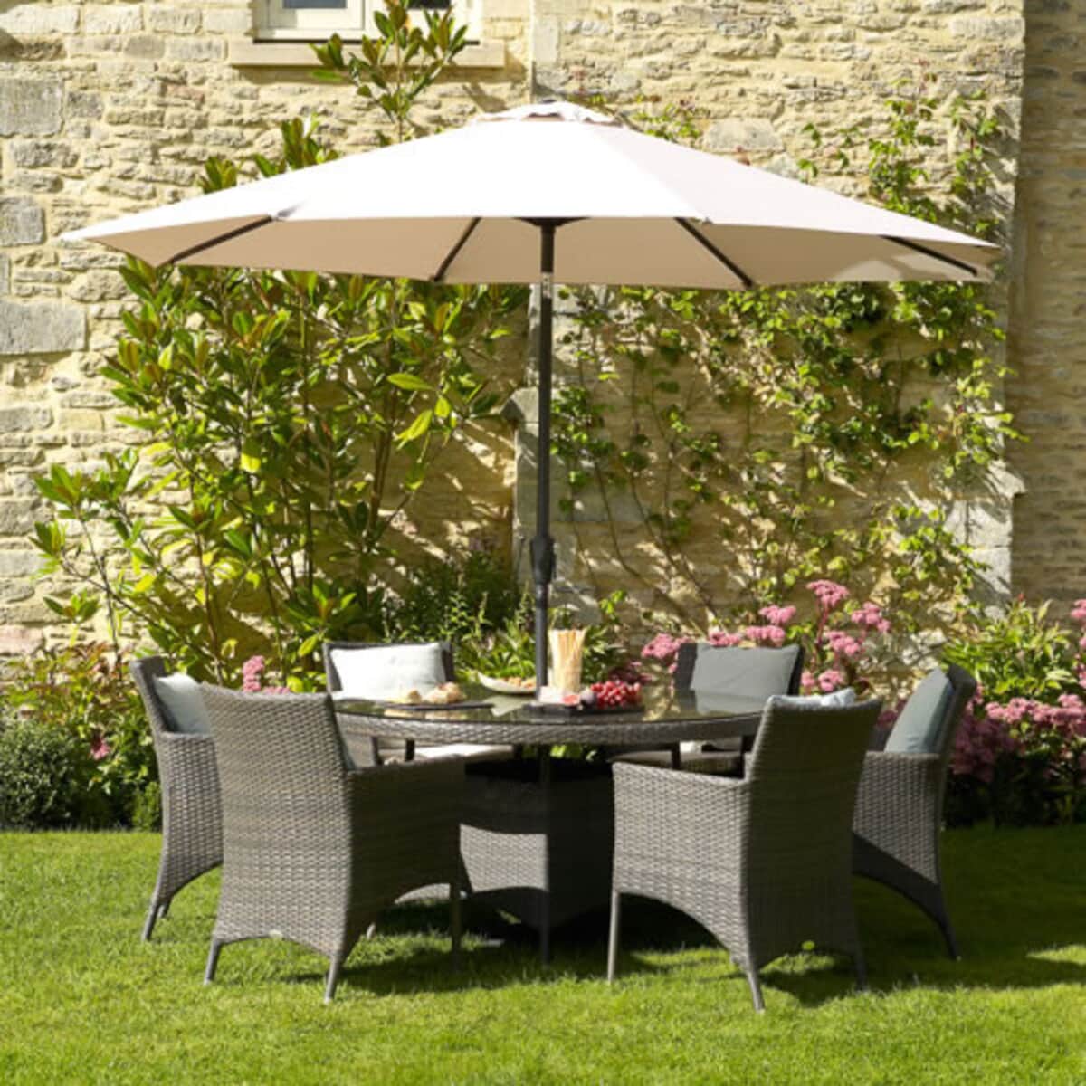 Bramblecrest Rio 6 Seat Round Set - (BRIO3) - Garden Furniture World