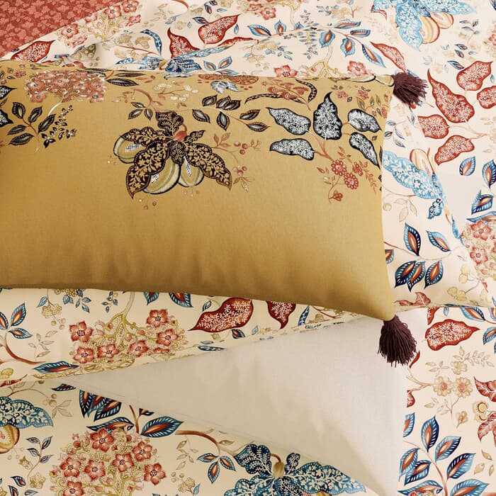 Sanderson Madagascar Berry - JustLinen